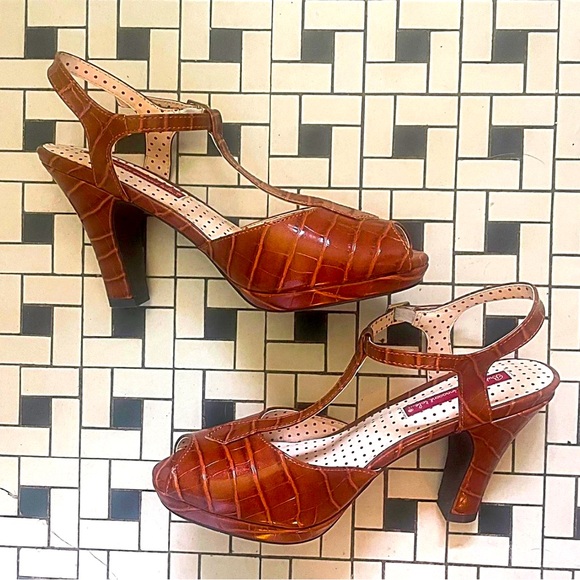 B.A.I.T. | Shoes | Bait 94s Inspired Front Tstrap Platform Heel | Poshmark